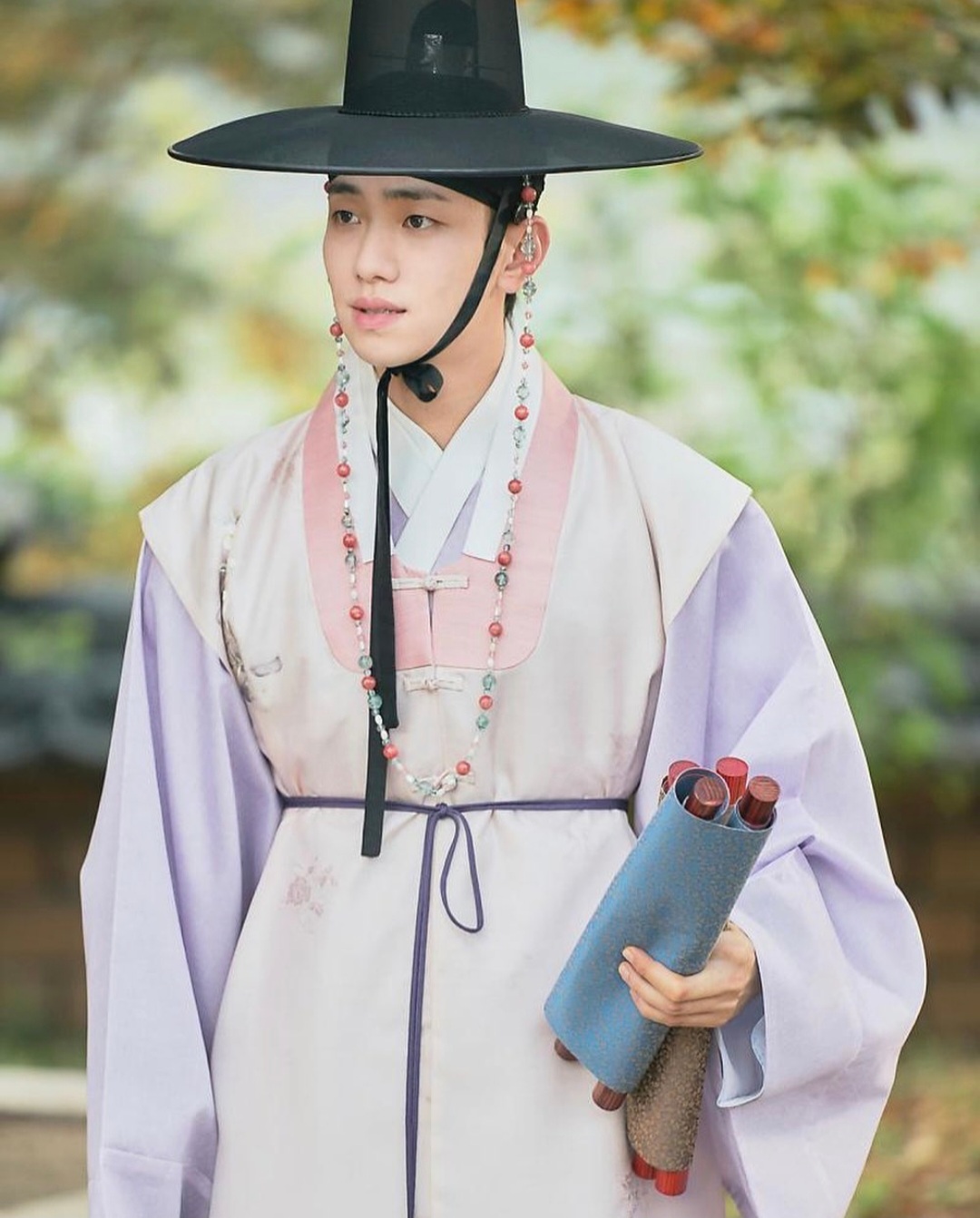 Nam Yoon-su – Portrait